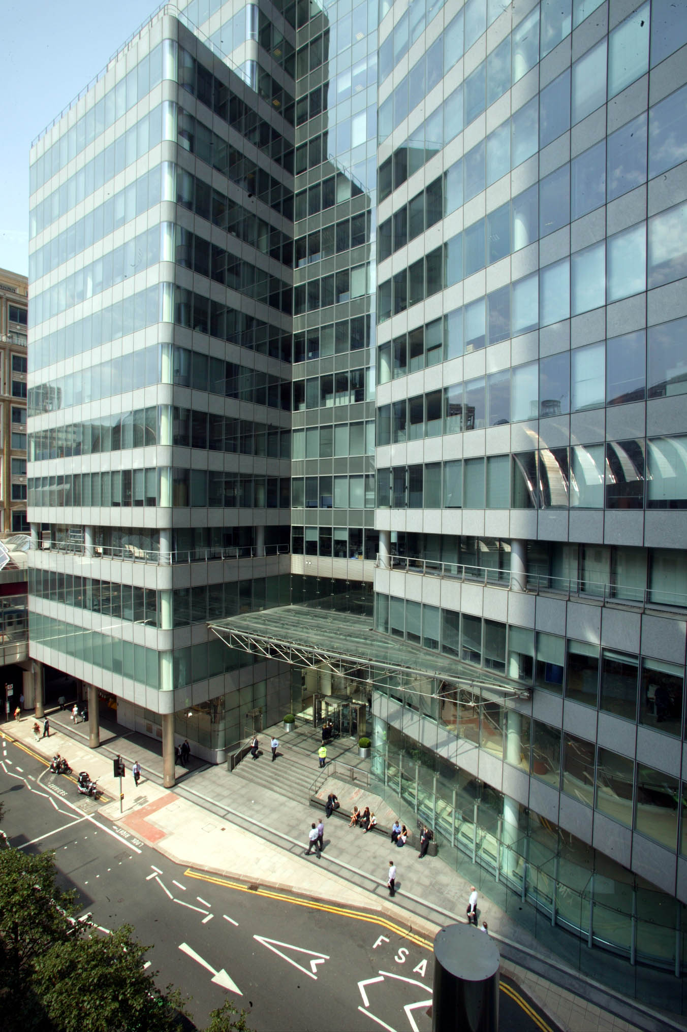 25 North Colonnade by Troughton McAslan. — LFA London